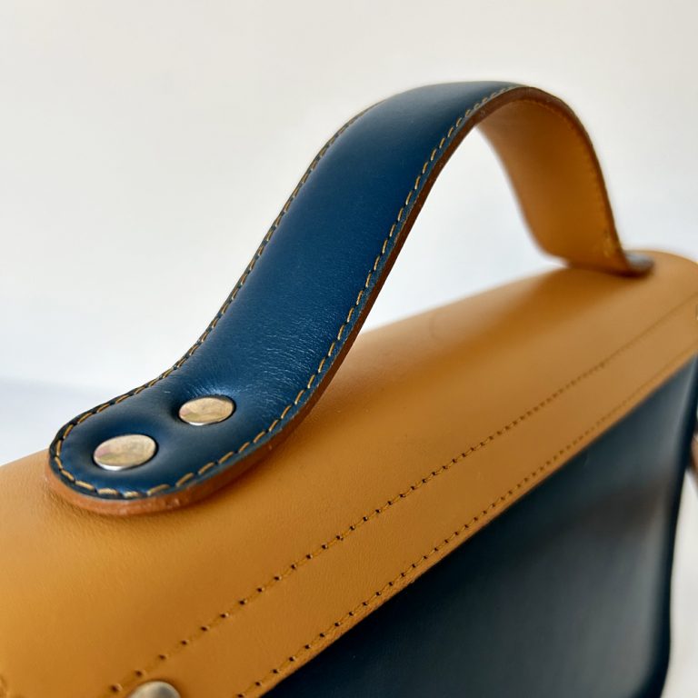 Patron besace en cuir Détroit ⋆ Jane Emilie - La Boutique